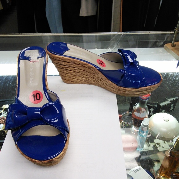 Sotto Sopra | Shoes | Sotto Sopra New Blue Wedge Sandals | Poshmark
